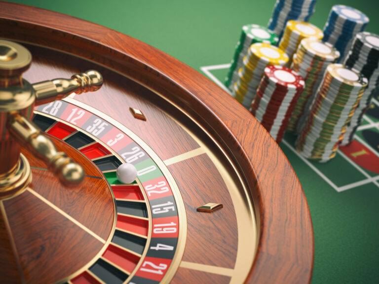 Roulette Racetrack & Call Bets Explained – Layout & Bet Types Guide ...